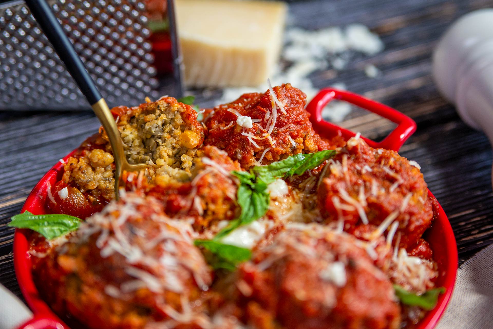 Meatless Meatballs - Nonna Pia's US